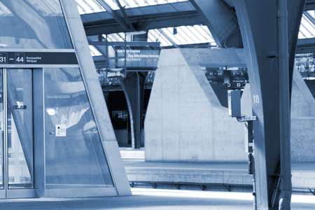 IoT and sensor solutions for elevators, escalators and doors | CEDES